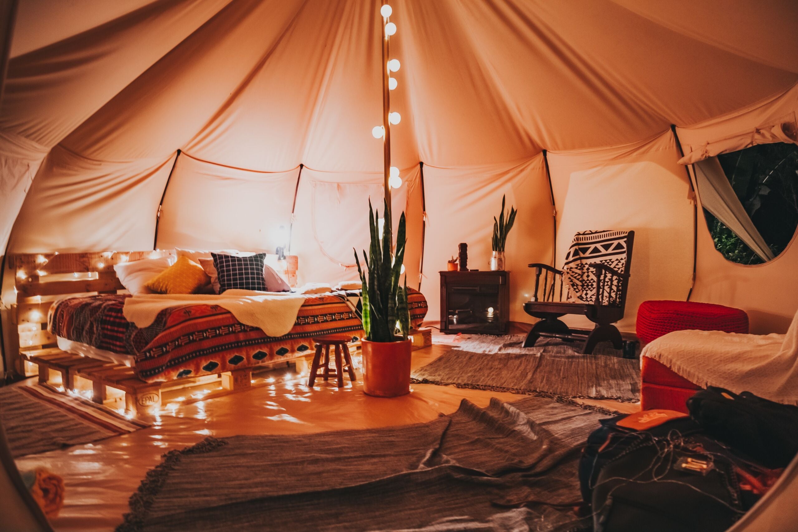 The Best Glamping Destinations in the US | Travel Guides Free
